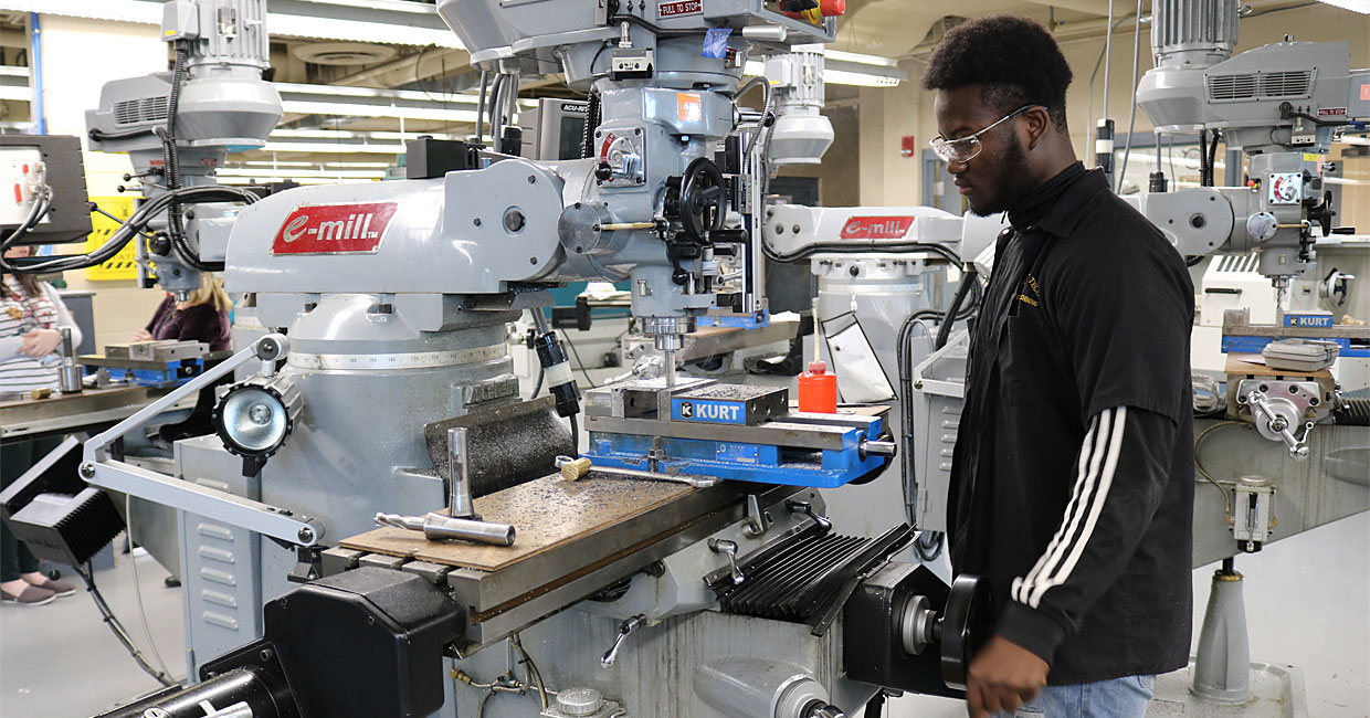 Homepage - Howell Cheney Technical High School